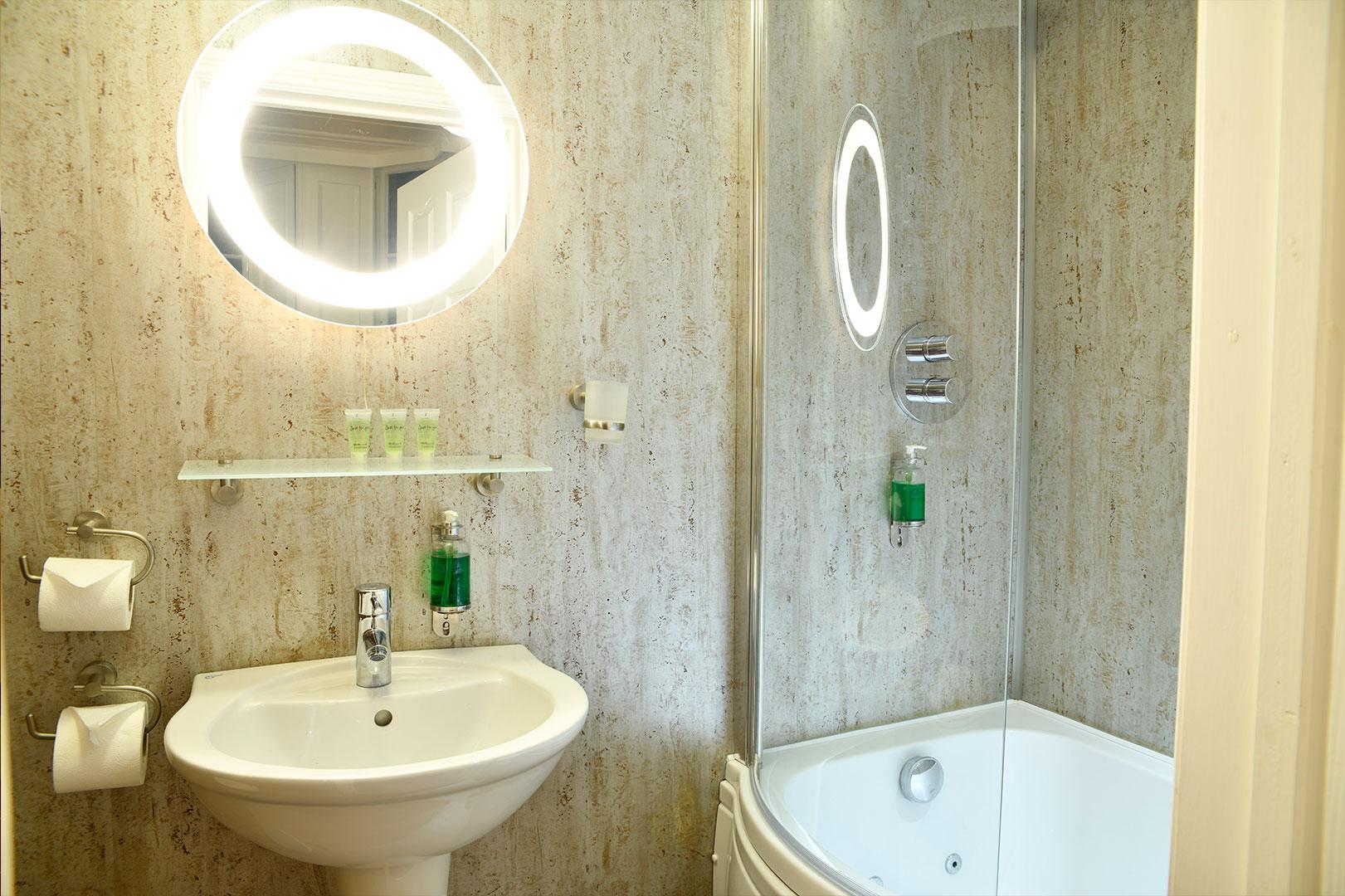 The Knighton Hotel - Book Serviced Accommodations, Short Term Rentals ...