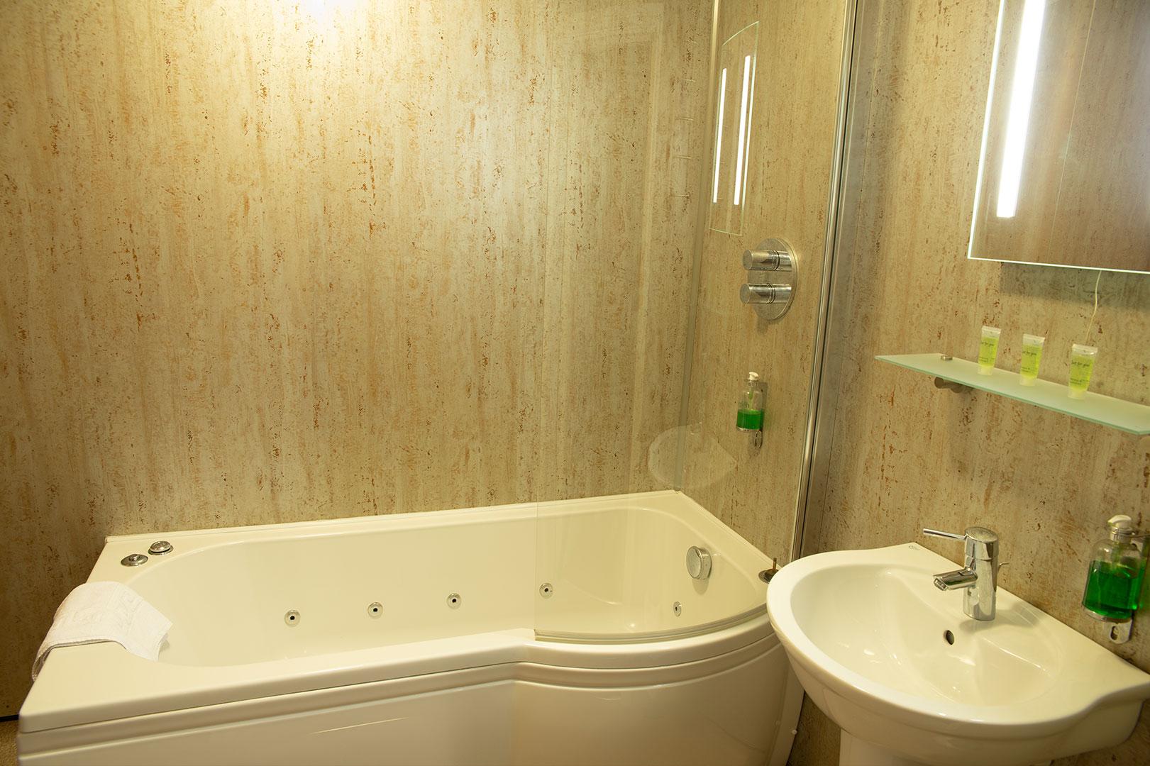 The Knighton Hotel - Book Serviced Accommodations, Short Term Rentals ...